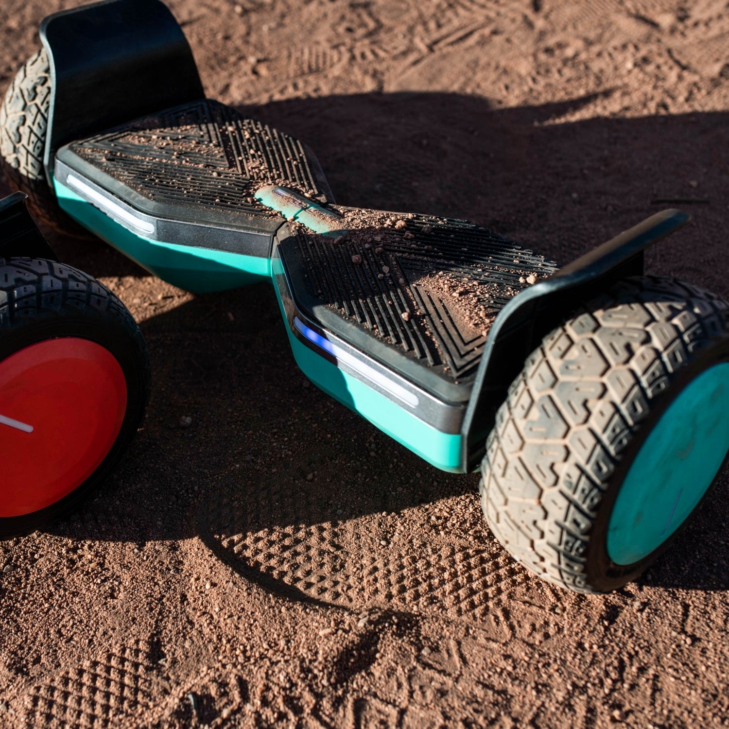 Hoverboarding 101: How to Hoverboard - GOTRAX.com