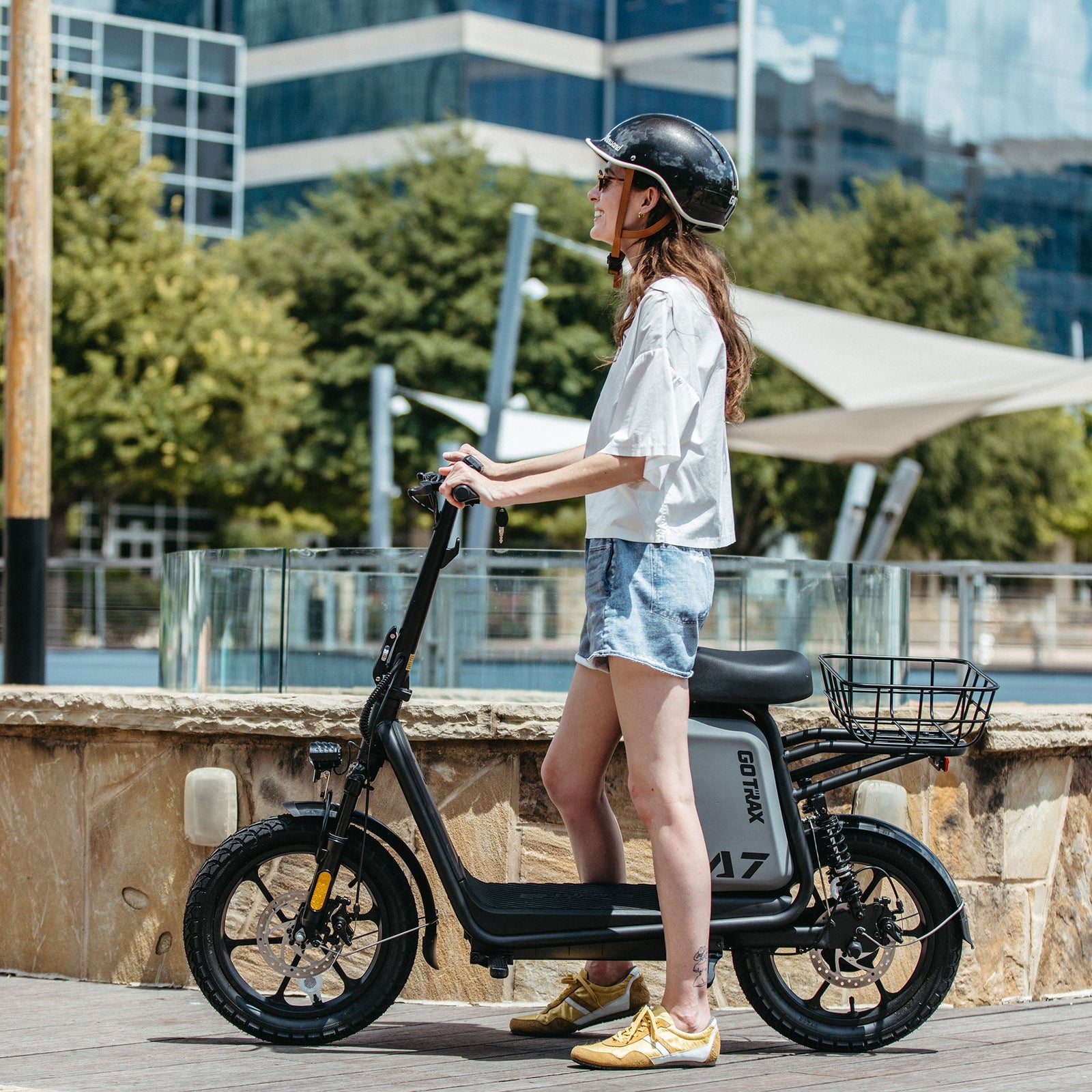 A7 Seated Electric scooter