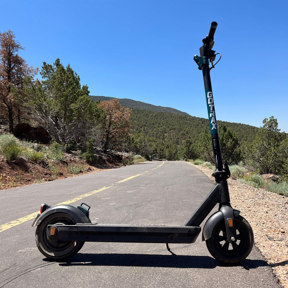 GOTRAX GMAX Electric Scooter - 20mph 45mi Range